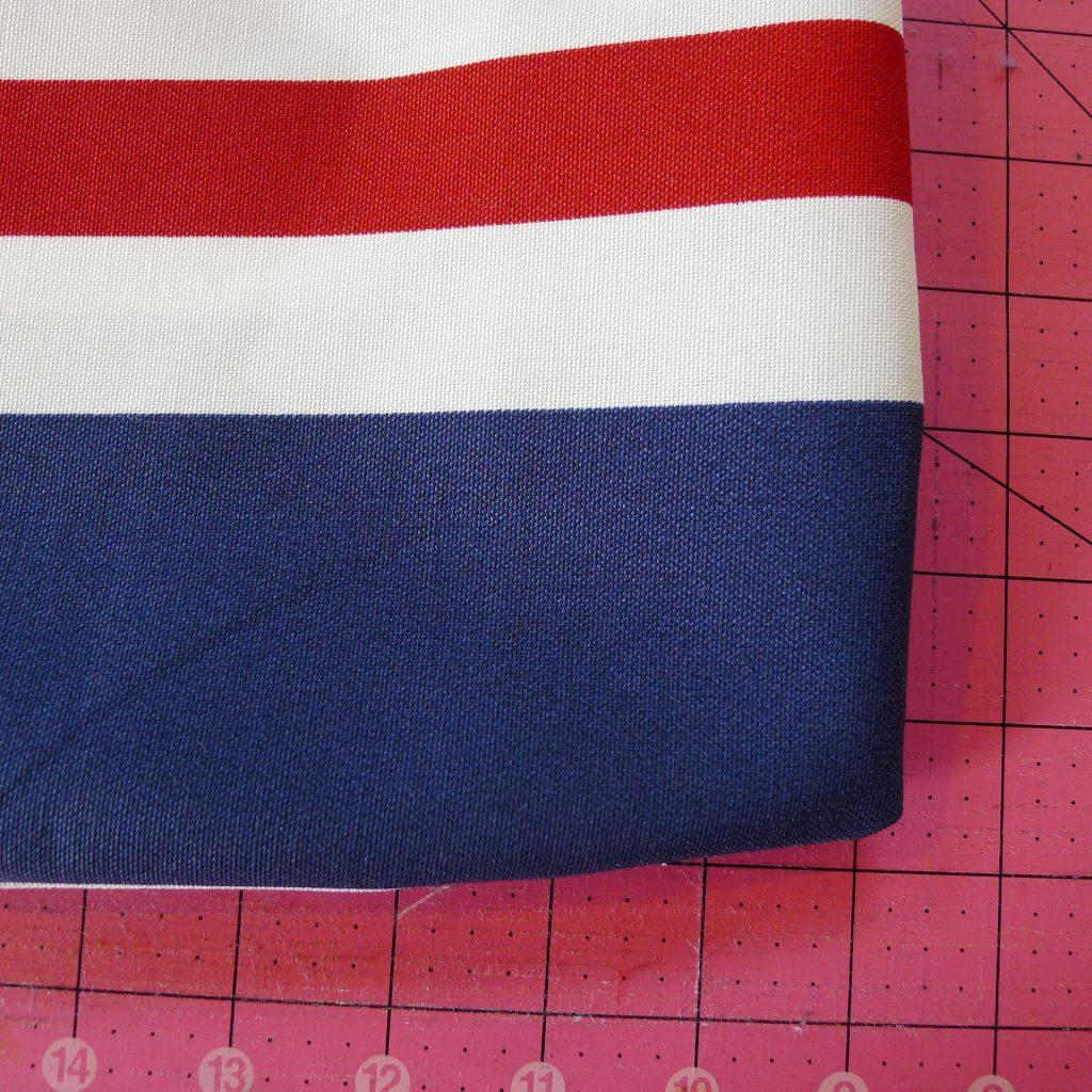 Perfectly Plump Pillow Corners - Fairfield World Craft Projects