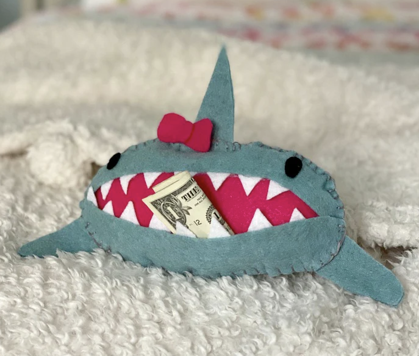 7 shark tooth fairy pillow - Fairfield World